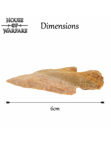 Lille pilespids af flintsten (6 cm.)